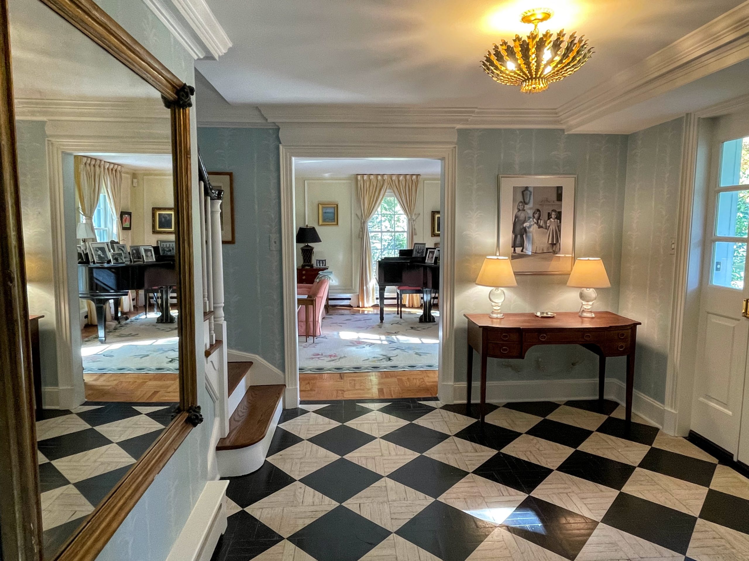 Custom Millwork Adds Dramatic Details - Dovetail Group